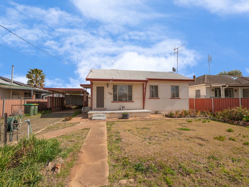 8 Ryan Street, Forbes, NSW 2871 - Property Details