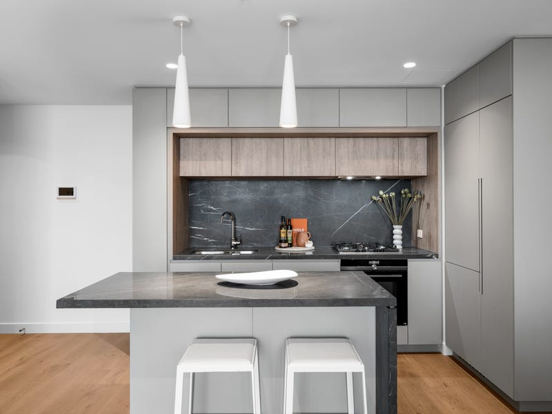 3305C/250 Spencer Street, Melbourne, Vic 3000 - Property Details