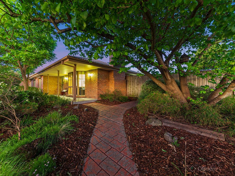 19 Lydia Mary Drive, Berwick, Vic 3806 - Property Details