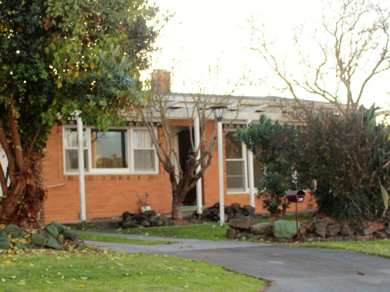 19 Hamilton Street, Colac, VIC 3250 - realestate.com.au