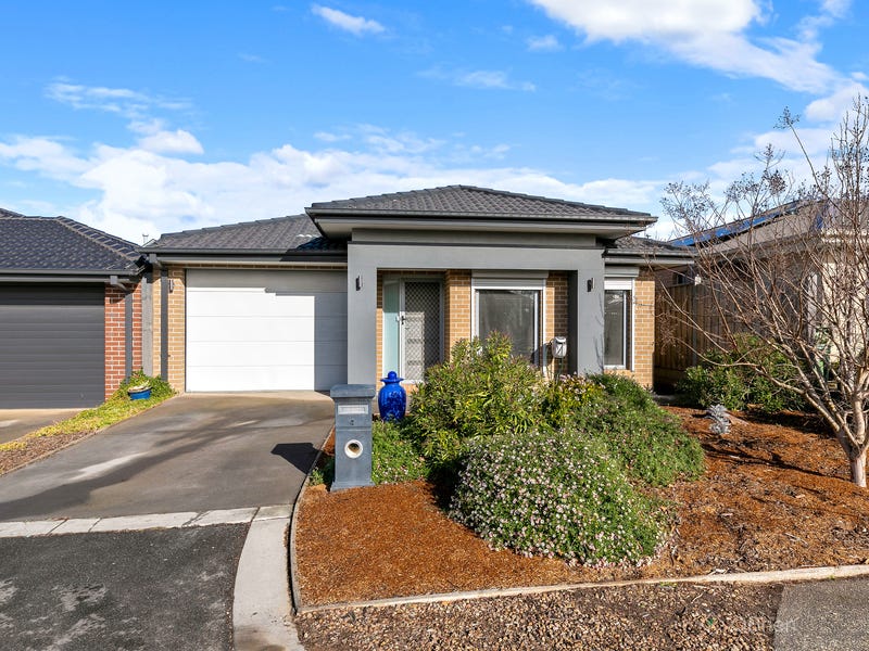 4 Crop Court, Clyde, VIC 3978 - realestate.com.au