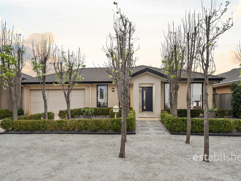 111 Middle Park Drive, Point Cook, VIC 3030 - realestate.com.au