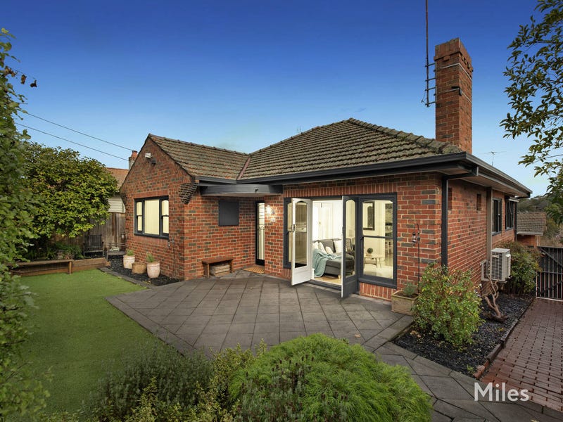 74 The Righi, Eaglemont, Vic 3084 - Property Details