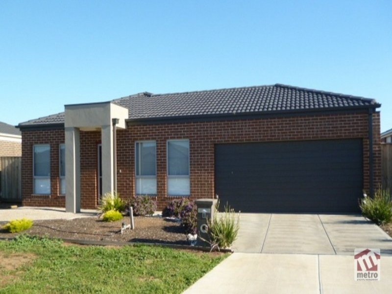 8 Victoria Street, Truganina, VIC 3029 - realestate.com.au