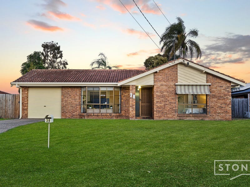 38 Schonwerder Drive, Windaroo, Qld 4207 - Property Details