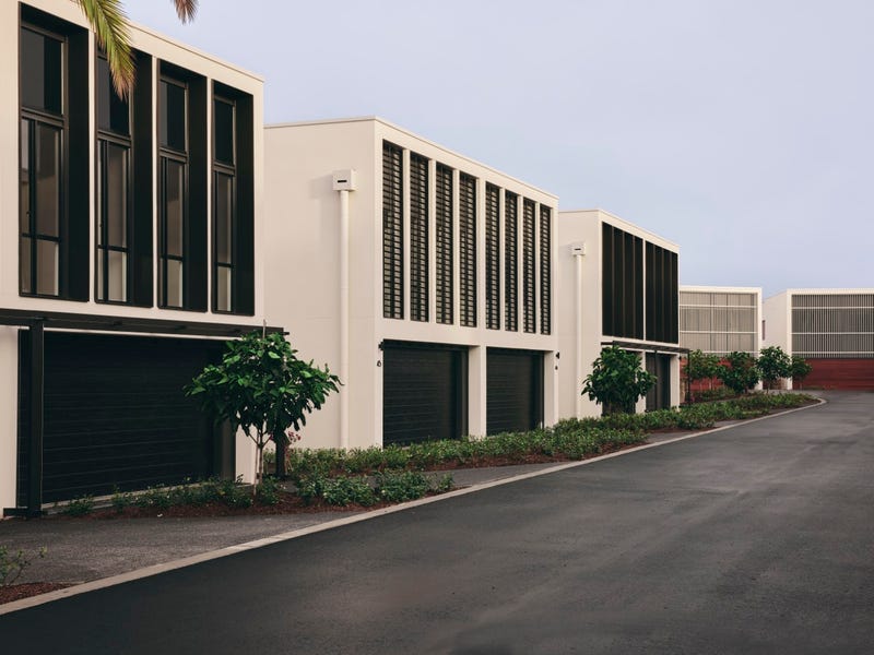 45/100 Champions Crescent, Brookwater, Qld 4300 - Property Details
