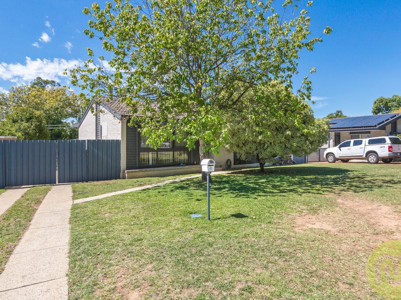 9 Shenton Crescent, Stirling, ACT 2611 - Property Details