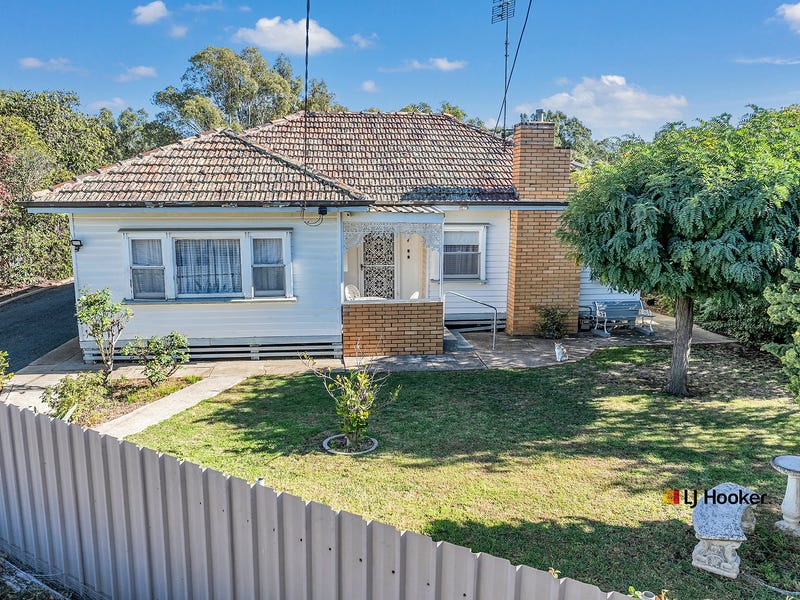 4 Pakenham Street, Echuca, Vic 3564 - Property Details