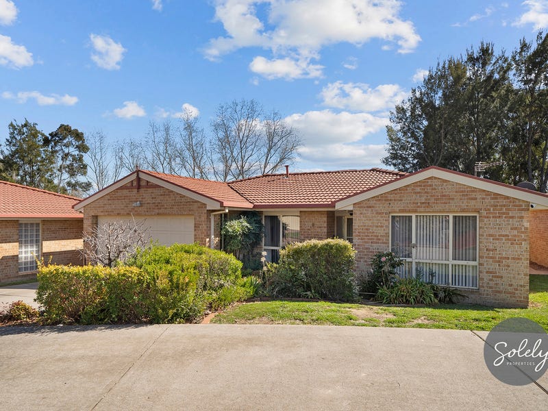 6/5 Coombe Street, Bonython, ACT 2905 - Property Details