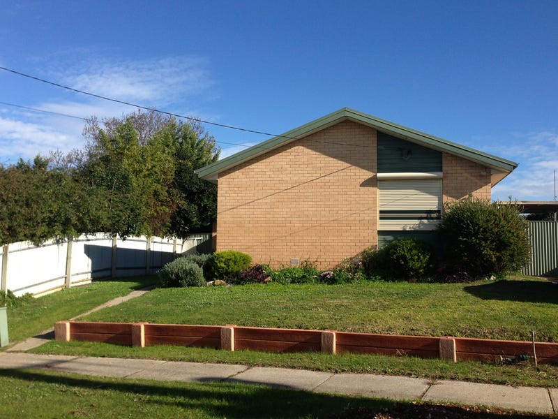 7 Burrows Court, Wodonga, VIC 3690 - realestate.com.au