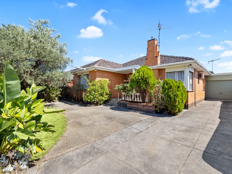 77 Rowans Road, Moorabbin, Vic 3189 - Property Details