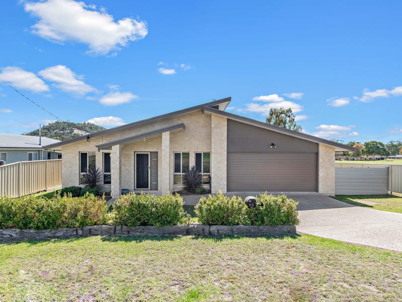 64 Railway Street, Stanthorpe, Qld 4380 - Property Details