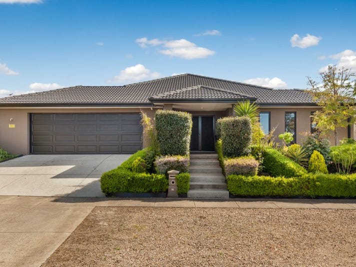 32 Pretty Sally Drive, Wallan, VIC 3756 - realestate.com.au