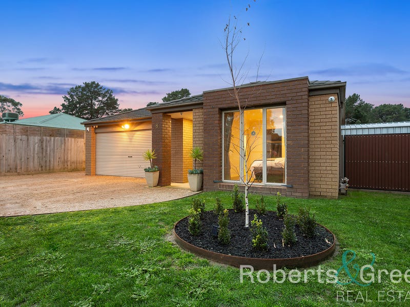 8 Elle Way, Tyabb, Vic 3913 - Property Details