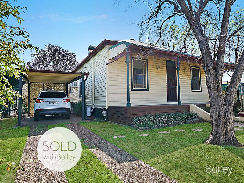 24 Macquarie Street, Singleton, NSW 2330 - Property Details