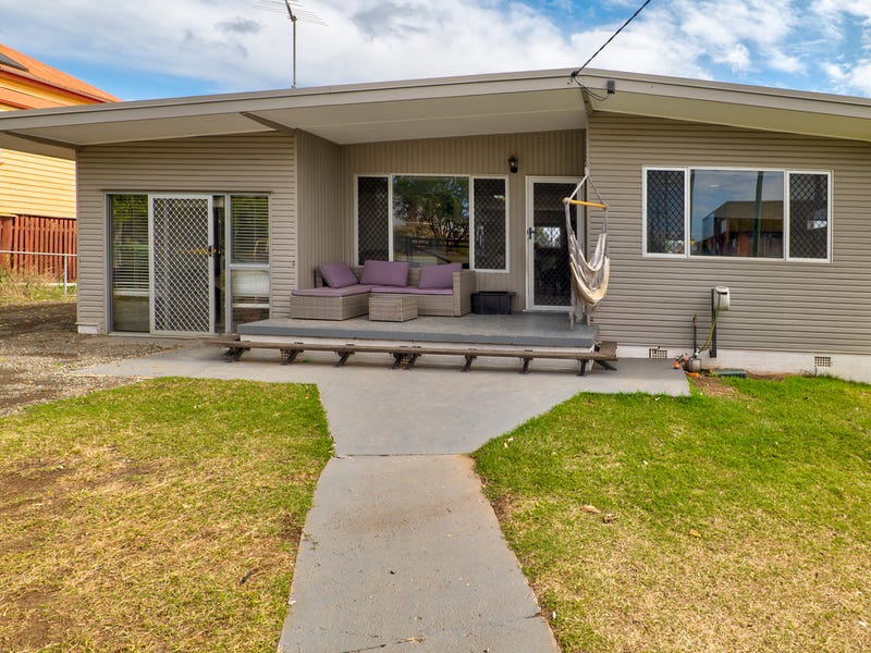 15 Park Street, Lowood, QLD 4311 - realestate.com.au