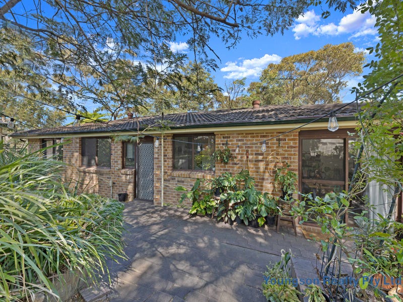 19 Silver Crescent, Westleigh, NSW 2120 - Property Details