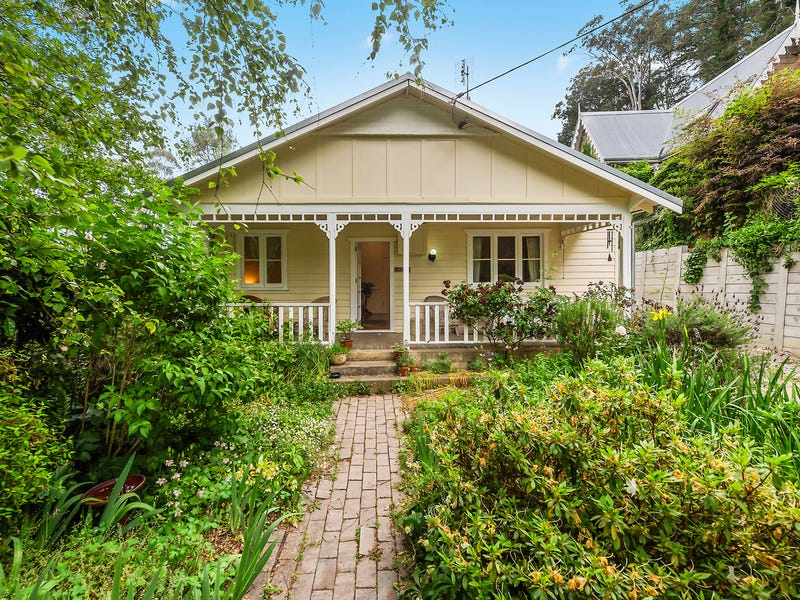 18 Mount Road, Bowral, NSW 2576 - Property Details