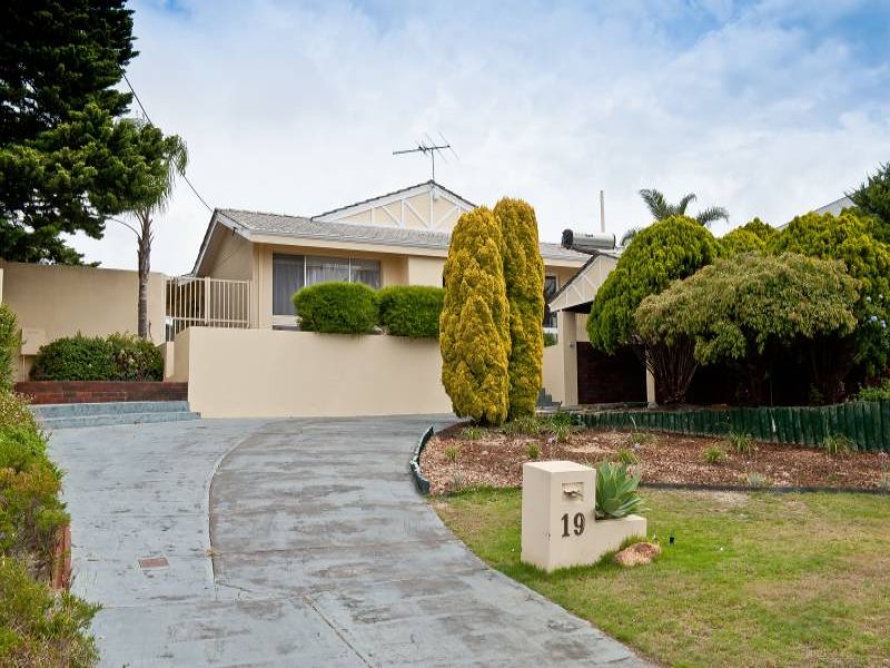 19 Andrews Court, Padbury, WA 6025 - realestate.com.au