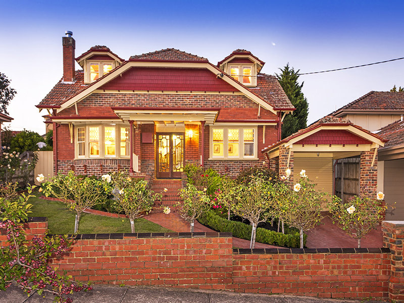 8 Rosebank Avenue, Strathmore, Vic 3041 - Property Details