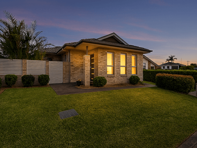 Real Estate & Property for Sale in 13 Canton Beach Rd, Toukley, NSW ...