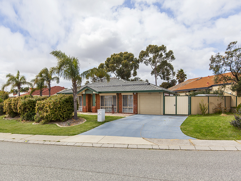 6 Bloodwood Circle, South Lake, WA 6164 - realestate.com.au