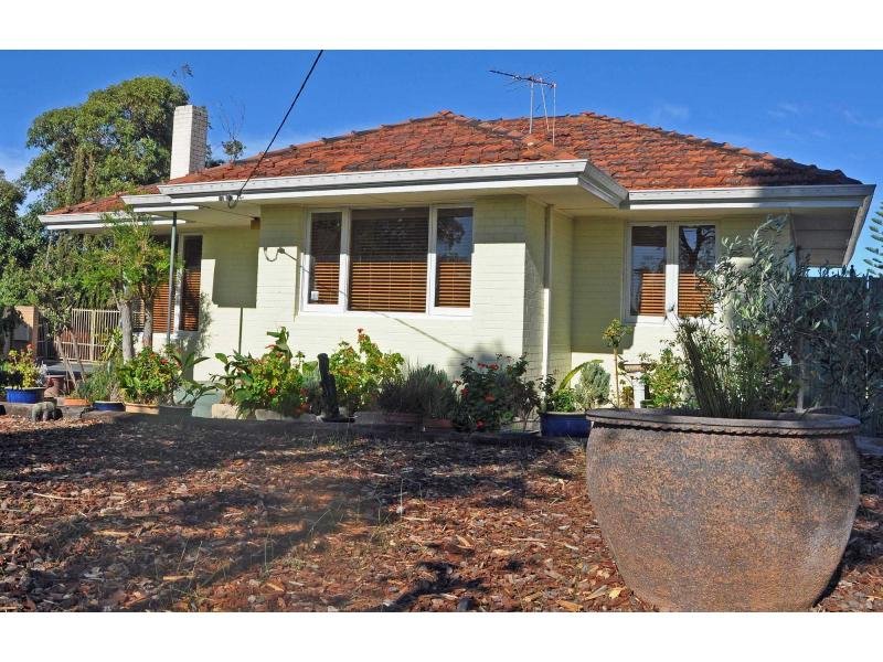 9A Batten Street, Coolbellup, WA 6163 - realestate.com.au