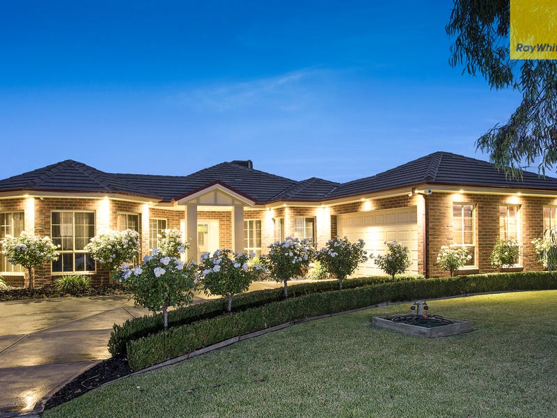 41 Bloomsbury Drive, Taylors Hill, VIC 3037 - realestate.com.au