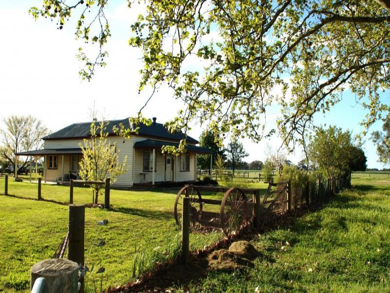 90 Lilford Road, Ardmona, Vic 3629 - Property Details