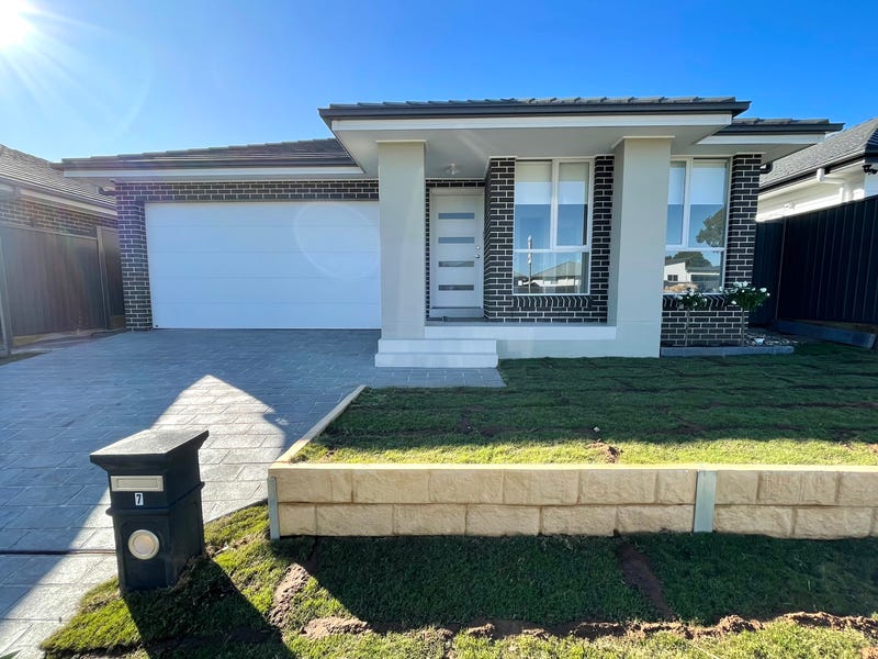 7 Springs Road, Spring Farm, NSW 2570 - realestate.com.au