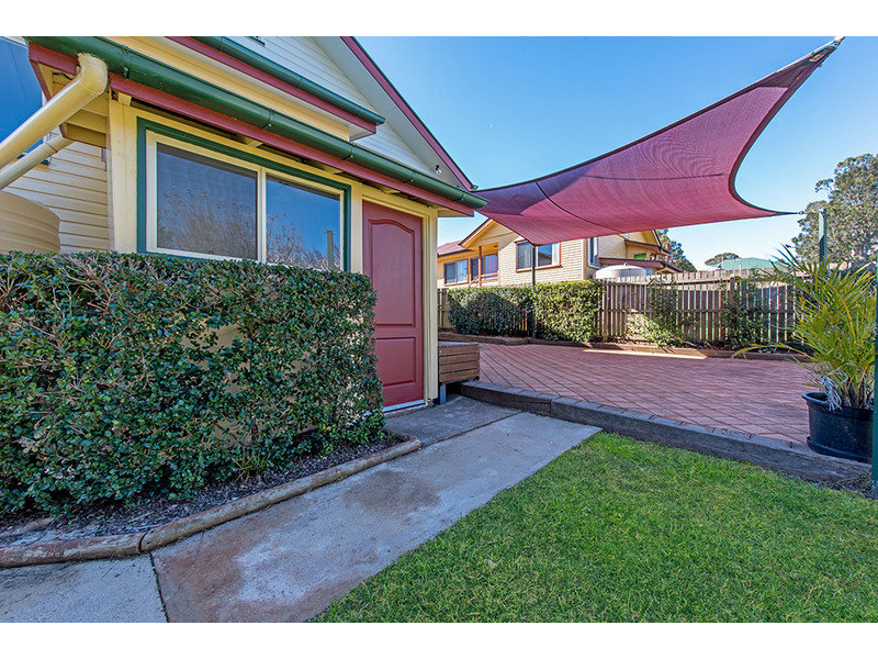 16 Kelly Street, Harlaxton, QLD 4350 - realestate.com.au