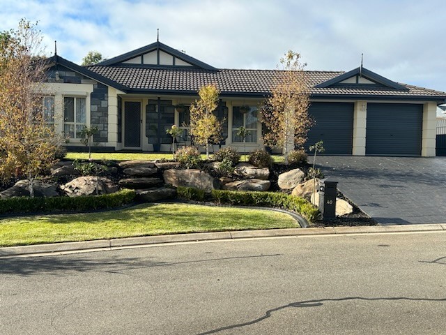 40 Mander Cres, Craigmore, SA 5114 - realestate.com.au