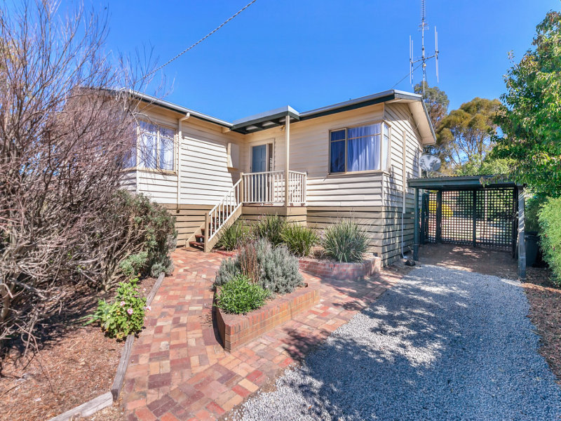 11 Davis Street, Creswick, Vic 3363 - Property Details