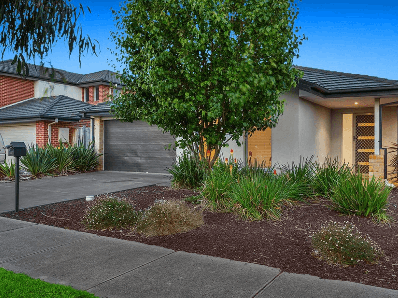 96 Laurimar Boulevard, Doreen, VIC 3754 - realestate.com.au