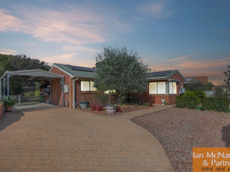 1 Cross Place, Jerrabomberra, NSW 2619 - Property Details