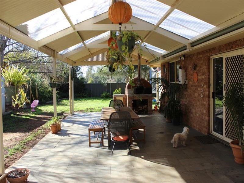 8 Roe Court, Dubbo, NSW 2830 - realestate.com.au