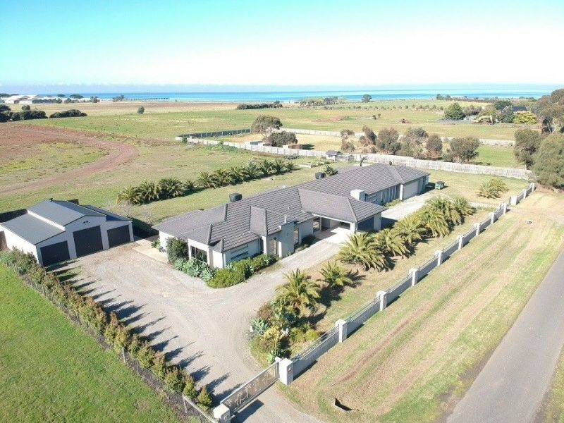 65 Rifle Range Road, Werribee South, VIC 3030 - realestate.com.au