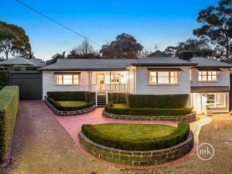 8 Deirdre Court, Montmorency, Vic 3094 - Property Details