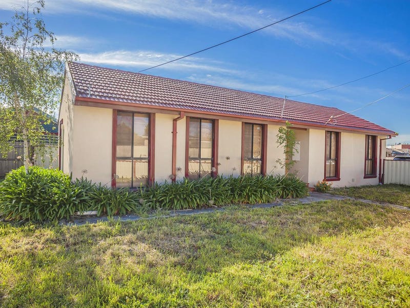 32 Pearson Crescent, Coolaroo, Vic 3048 - Property Details