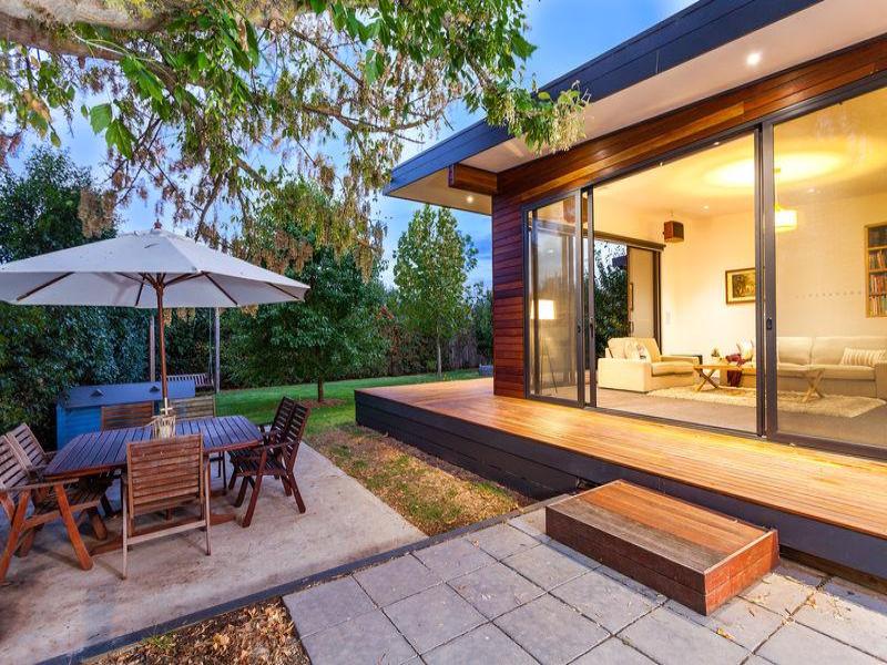 12 Philip Street, Manifold Heights, VIC 3218 - realestate.com.au