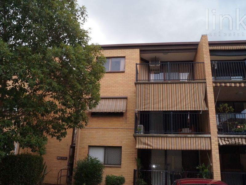 9/429 McDonald Road, Lavington, NSW 2641 - Property Details