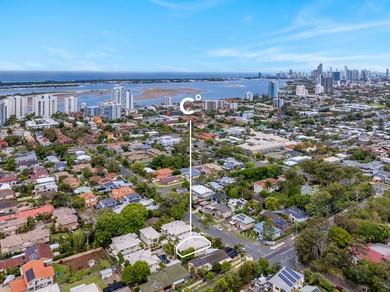 4/27 Gordon Street, Labrador, Qld 4215 - Property Details