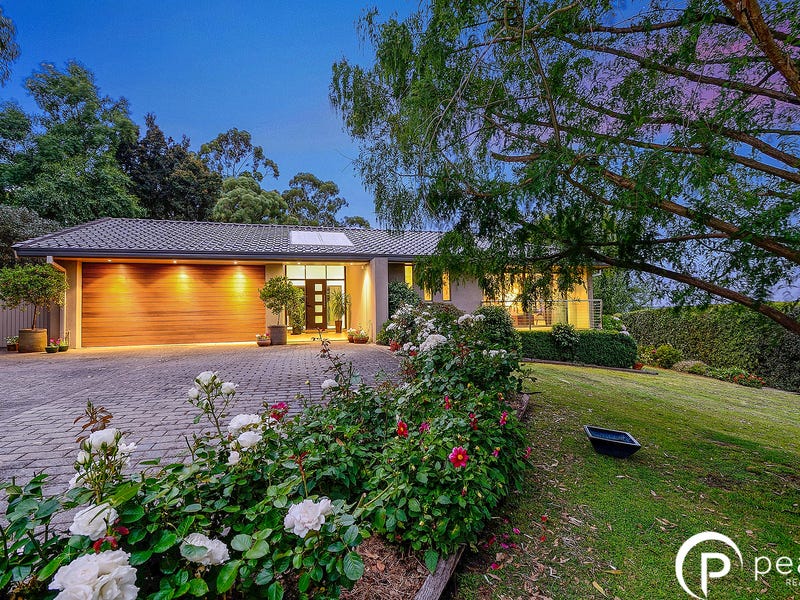 23 Casey Drive, Berwick, Vic 3806 - Property Details