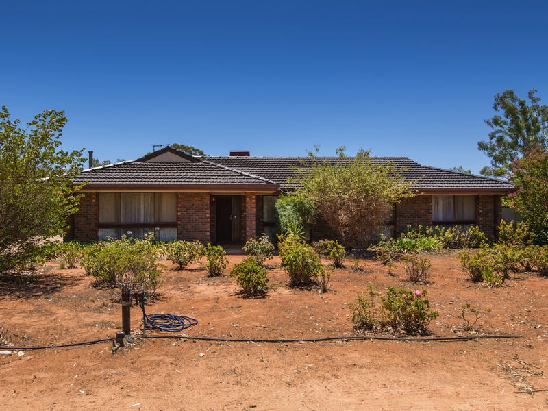 5 Reilly St, Merbein, Vic 3505 - Property Details