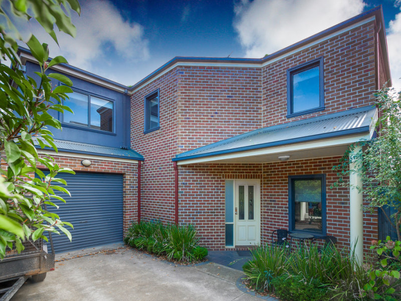 4/16 Calthorpe Street, Gisborne, VIC 3437 - realestate.com.au