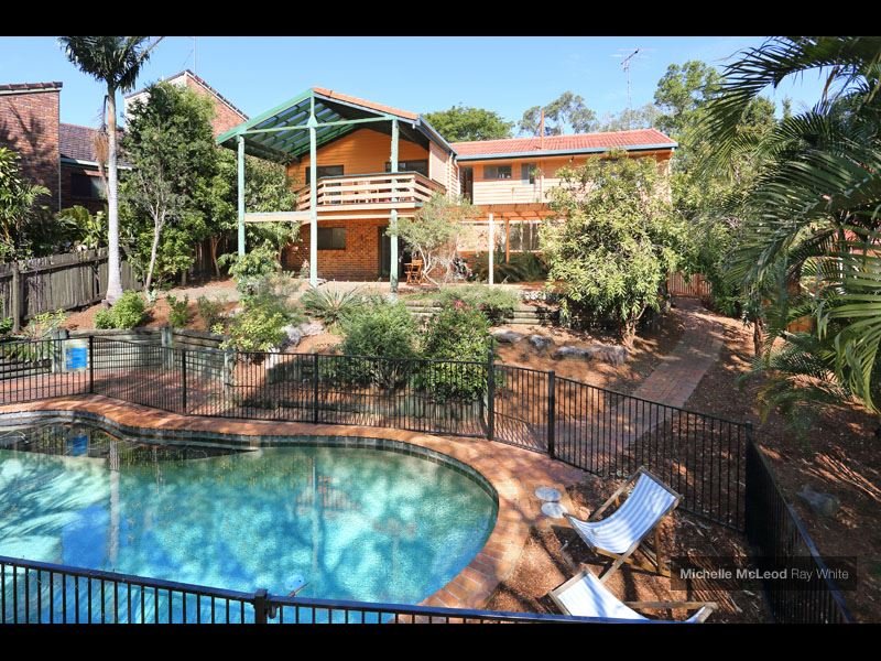 6 Moonah Street, Chapel Hill, QLD 4069 - realestate.com.au