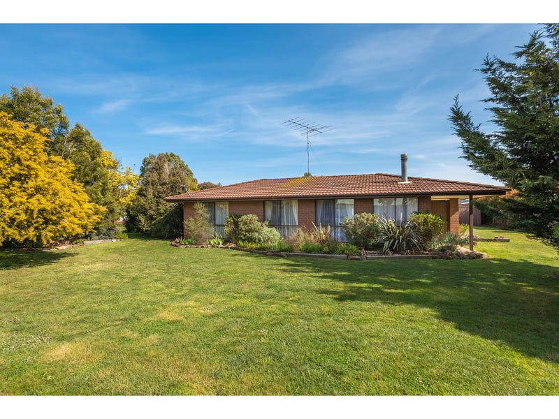 31 Rose Boulevard, Lancefield, Vic 3435 - Property Details
