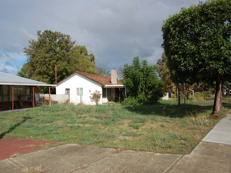 86 Streich Ave, Kelmscott, WA 6111 - Property Details