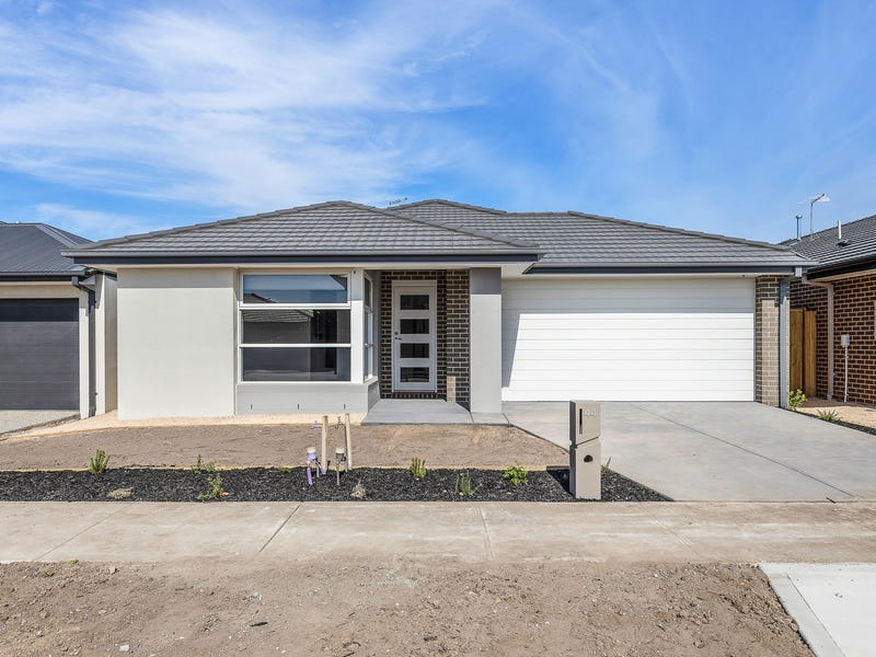 44 Garrison Loop, Clyde North, VIC 3978 - realestate.com.au