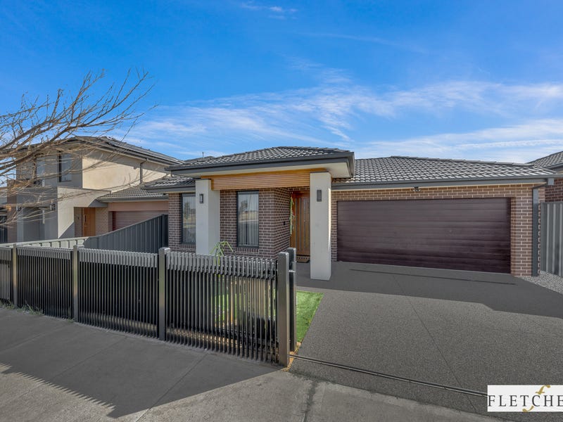 42 Roehampton Drive, Strathtulloh, VIC 3338 - realestate.com.au